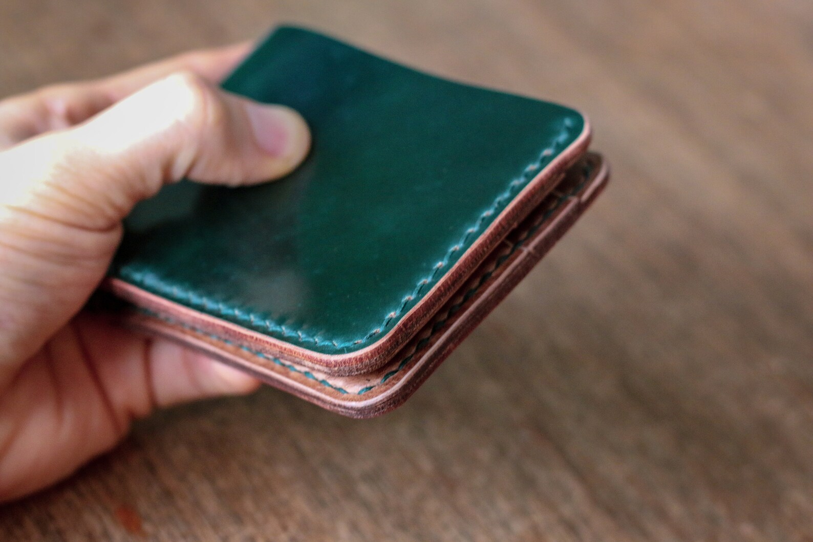 Horween Shell Cordovan Traditional Leather Bifold Wallet dark | Etsy
