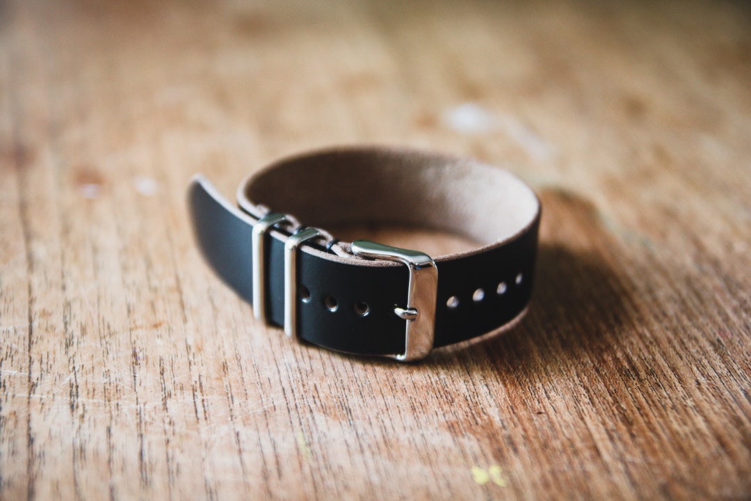 Horween Black Chromexcel Watch Strap in 20 Mm - Etsy