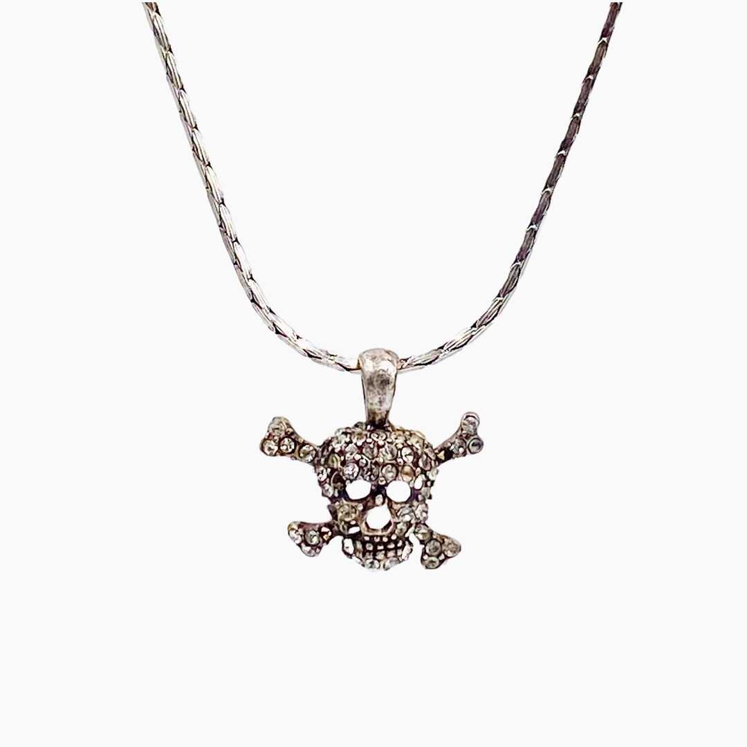 Skull and Crossbones Necklace - Etsy