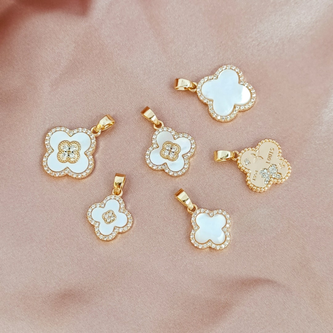 14KT Gold Shell Pave Four Leaf Clover Charm Pendant Necklace 11mm, 14 ...