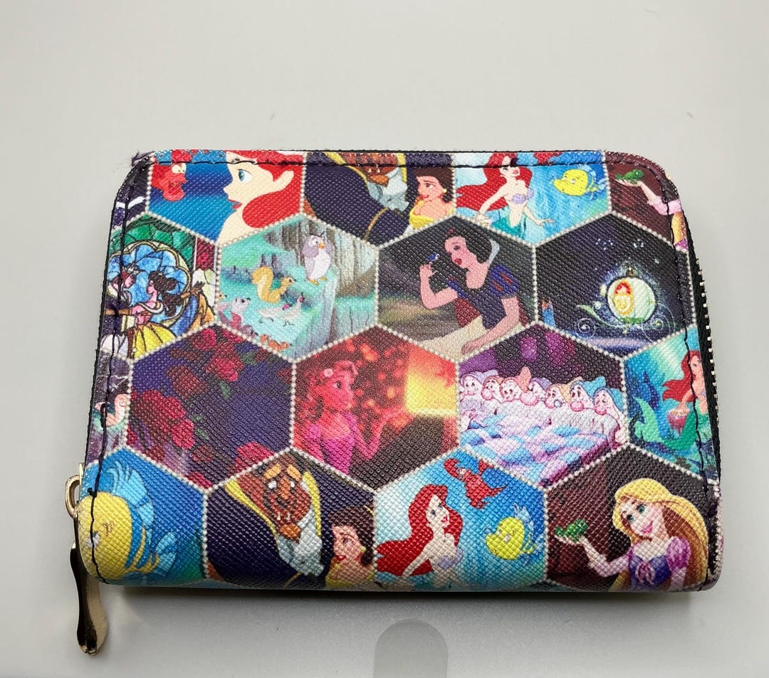 A NWOT Rare HTF Japan Tokyo Disney Princess Small Zip Wallet Retired ...