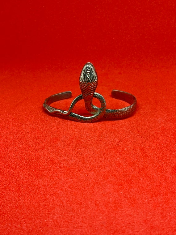 Intertwined snake serpent cuff bracelet - Gem