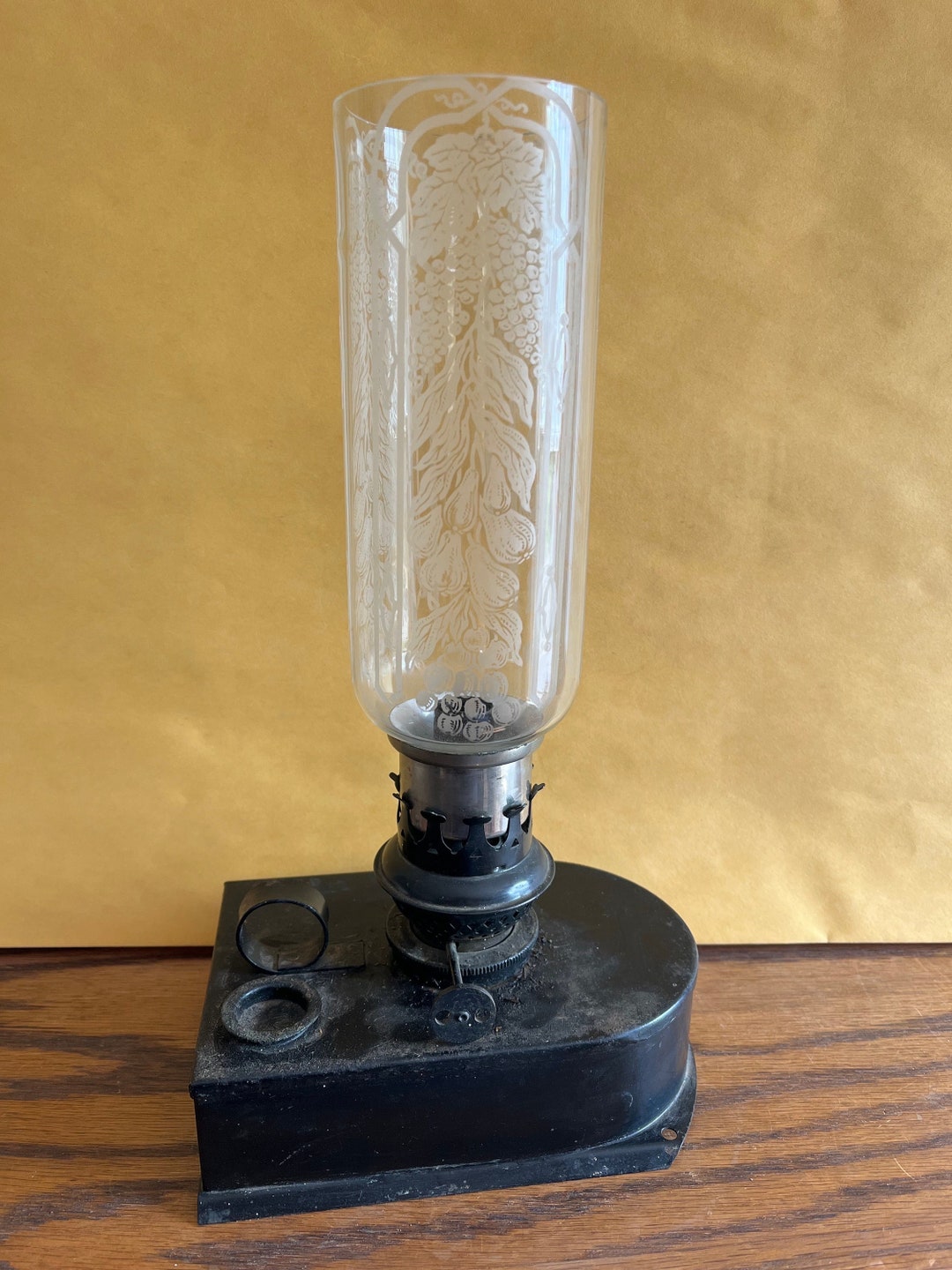 Antique Railroad Passenger Kerosene Lamp With Very Decorative Chimney ...