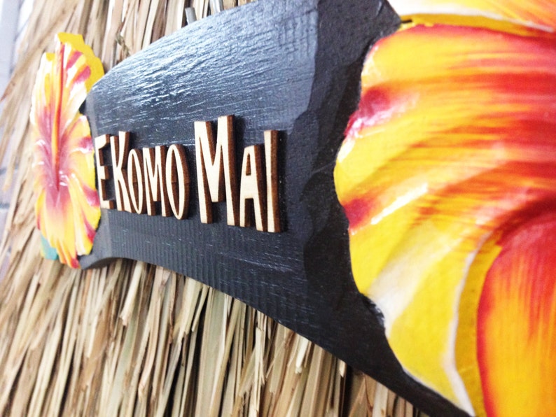 E Komo Mai Hand Carved Wood Sign With Red or Yellow Hibiscus - Etsy Norway