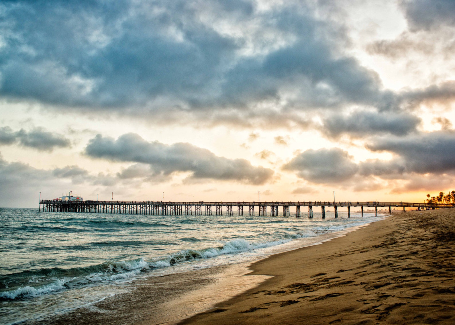 Newport Beach California Sunset in Summer, Southern California Pacific ...