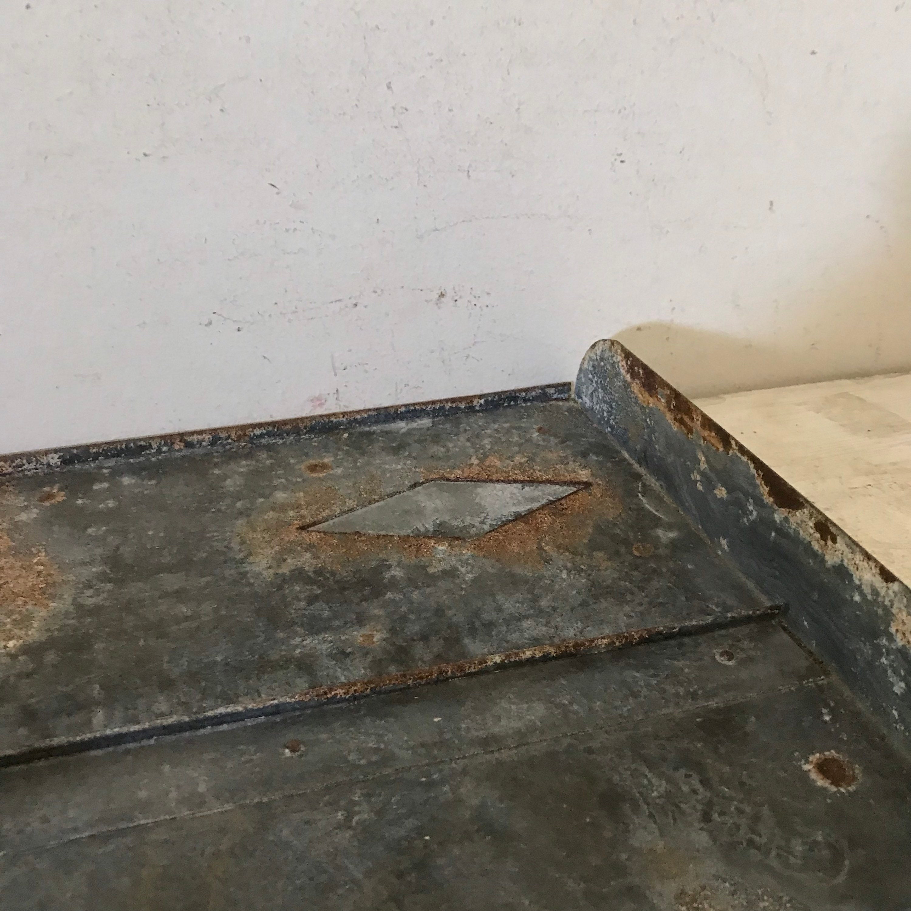 Antique Industrial Zinc Tray Metal Tray Rust Bin Storage Garden Tray ...