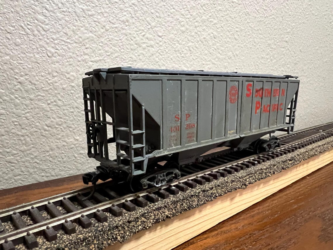 HO Scale Union Pacific Two Bay Hopper by Athearn #576/no Box - Etsy