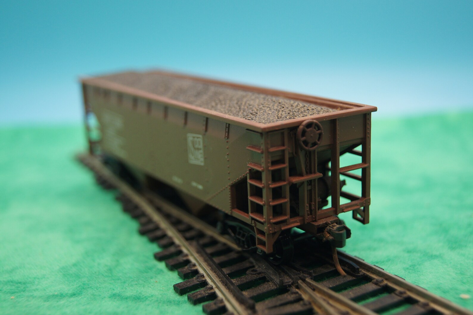 HO Scale Soo Line 2 Bay Hopper 6367 by Athearn - Etsy