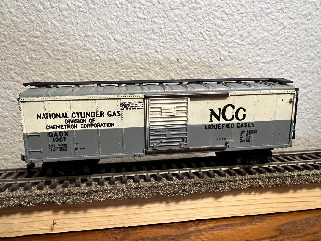 HO Scale National Cylinder Gas Boxcar by Roundhouse gaox/no Box - Etsy