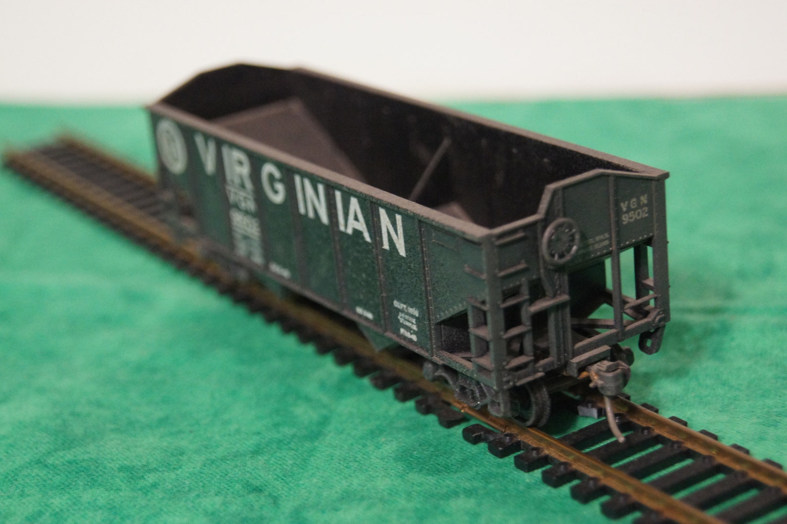 HO Scale Virginian Two Bay Hopper Weathered by Athearn - Etsy