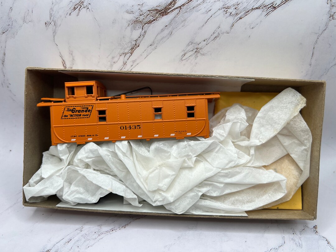 HO Scale Rio Grande Cupola Caboose by Athearn 01435 - Etsy