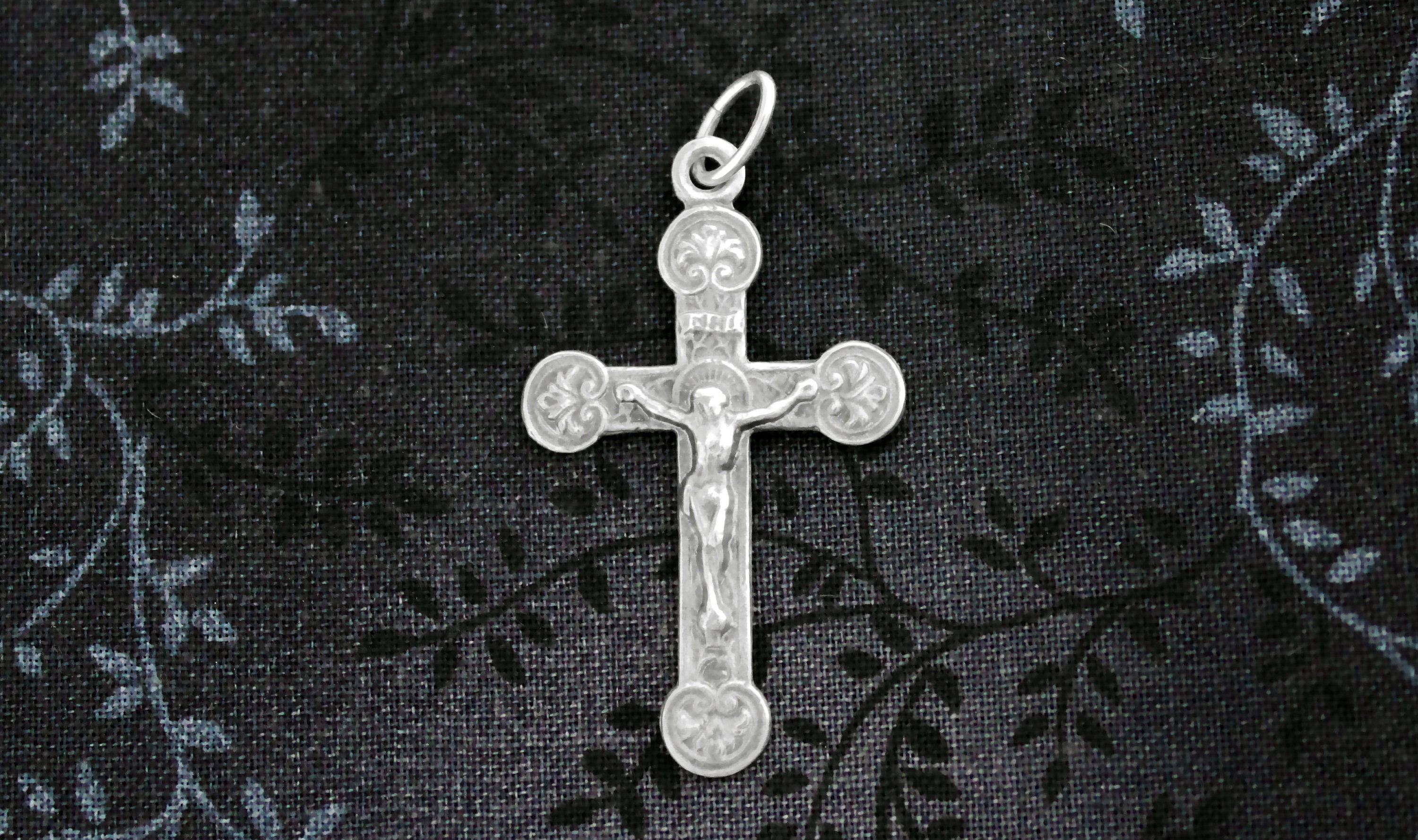 Silver Crucifix WITH CHAIN Crucifix With Halo and Stainless - Etsy
