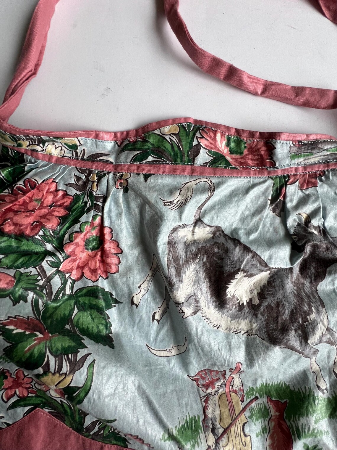 Vintage Child Nursery Rhyme Apron of Polished Cotton - Etsy