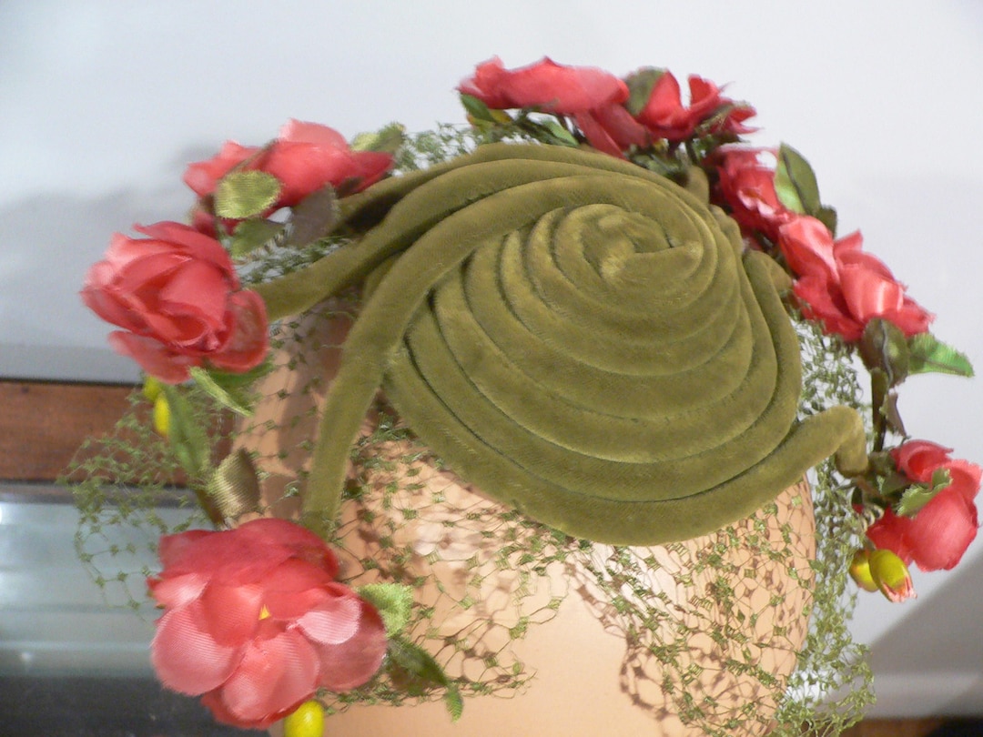 1950s Sally Victor Hat Green Velvet and Red Flowers With Netting - Etsy