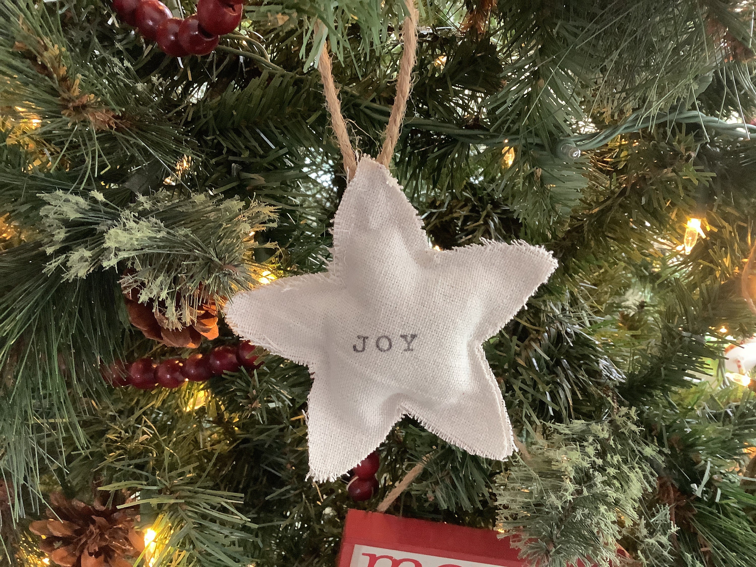 Christmas- Set of 6 Canvas Star Shaped Ornaments "peace", "joy", "love ...