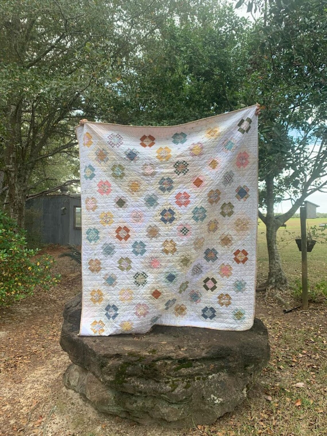 Greek Daisy PDF Quilt Pattern | A Simple Scrap Quilt | Baby, Toddler ...