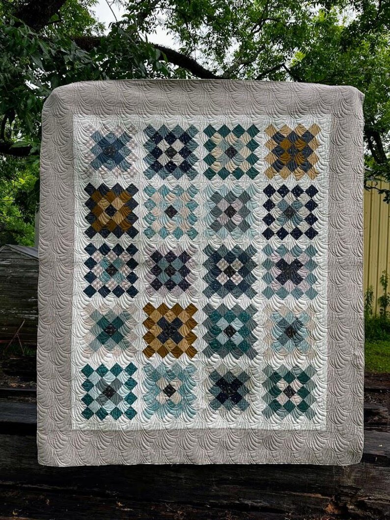 Jolene PDF Quilt Pattern by Theowlhutch | A Granny Square Quilt With ...