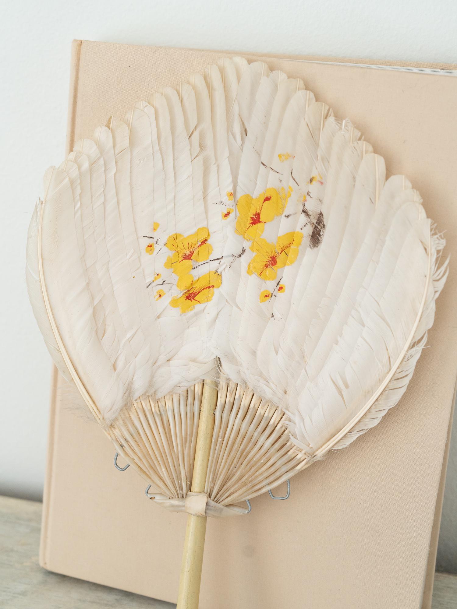 Vintage White Feather Painted Hand Fan, Antique Feather Fan Art, Bridal ...