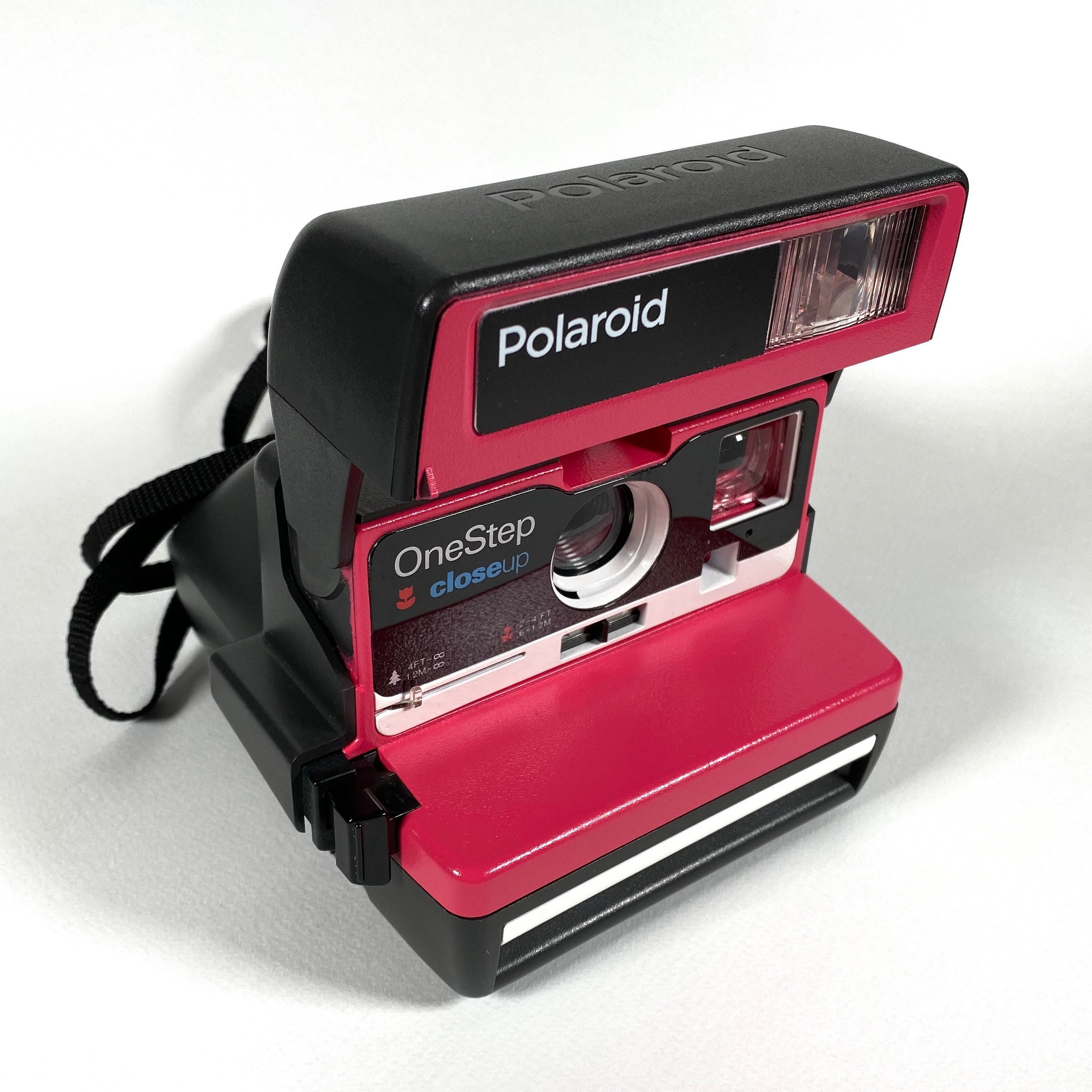 Upcycled Magenta and White Polaroid 600 OneStep With Close Up And Flash ...