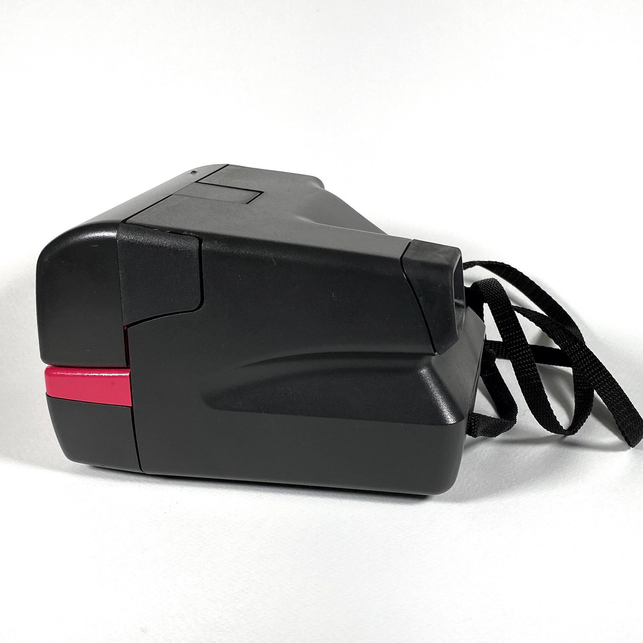 Upcycled Magenta and White Polaroid 600 OneStep With Close Up And Flash ...