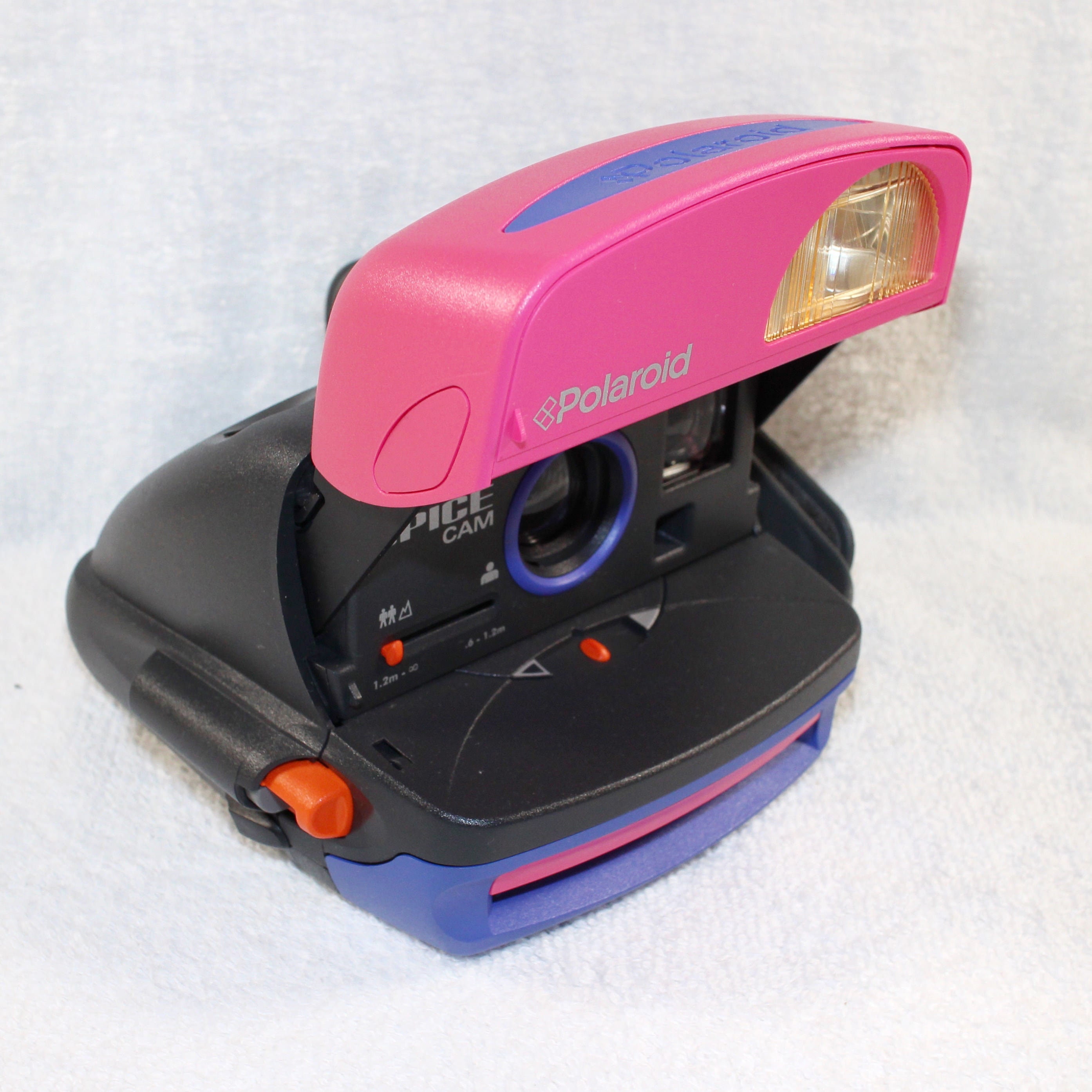 Spice Cam Polaroid Express Camera With Built In Flash And Close Up Lens