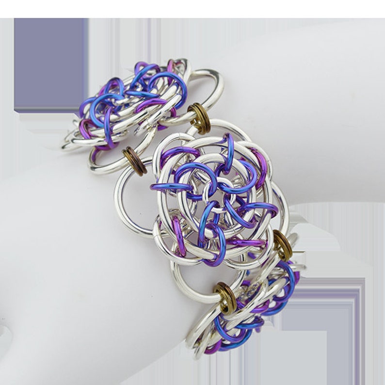 Tutorial: Gaelic Rose intermediate Chainmaille Project PDF - Etsy