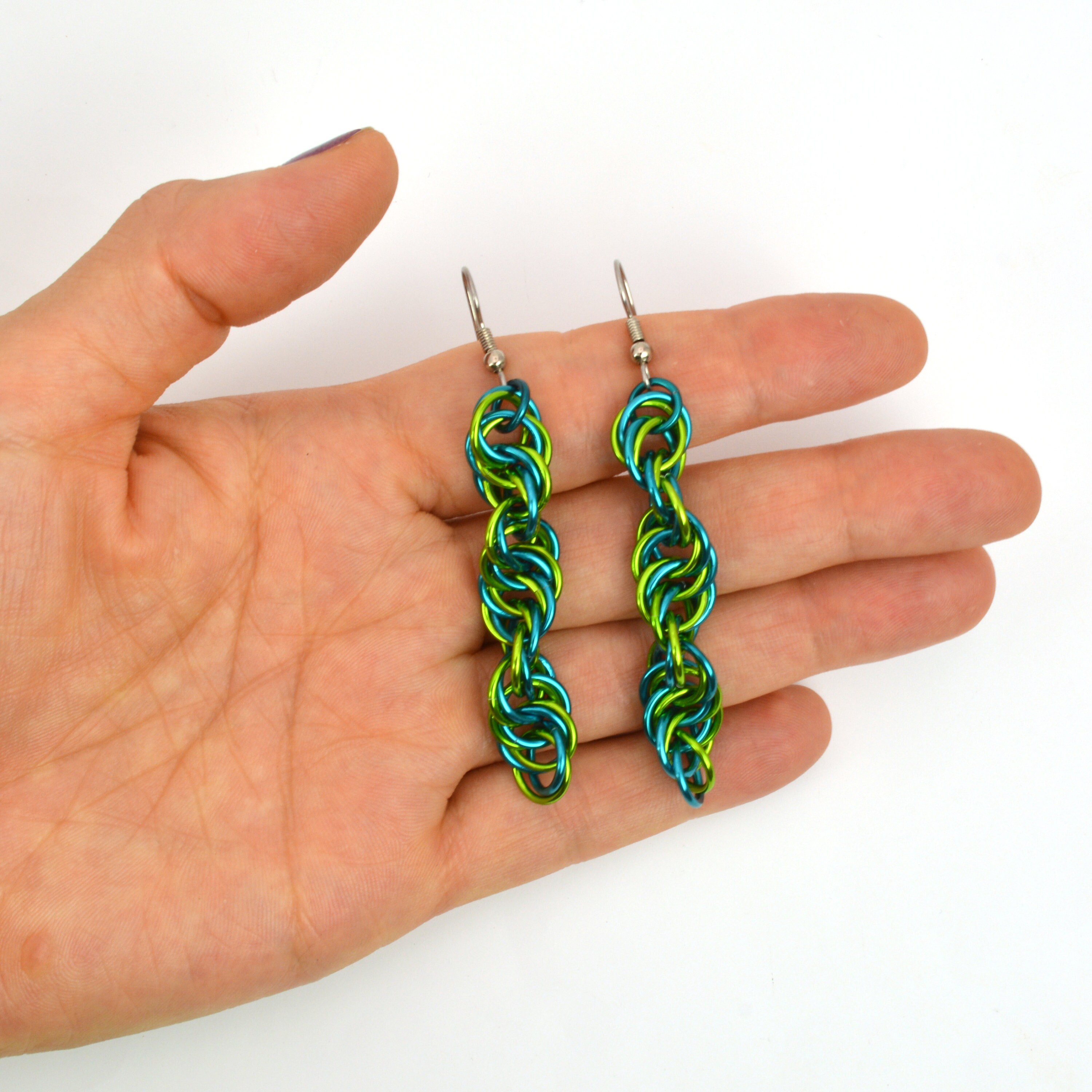 Tutorial: Helix Earrings (beginner Chainmaille Project) PDF + Video - Instructions in English - Etsy