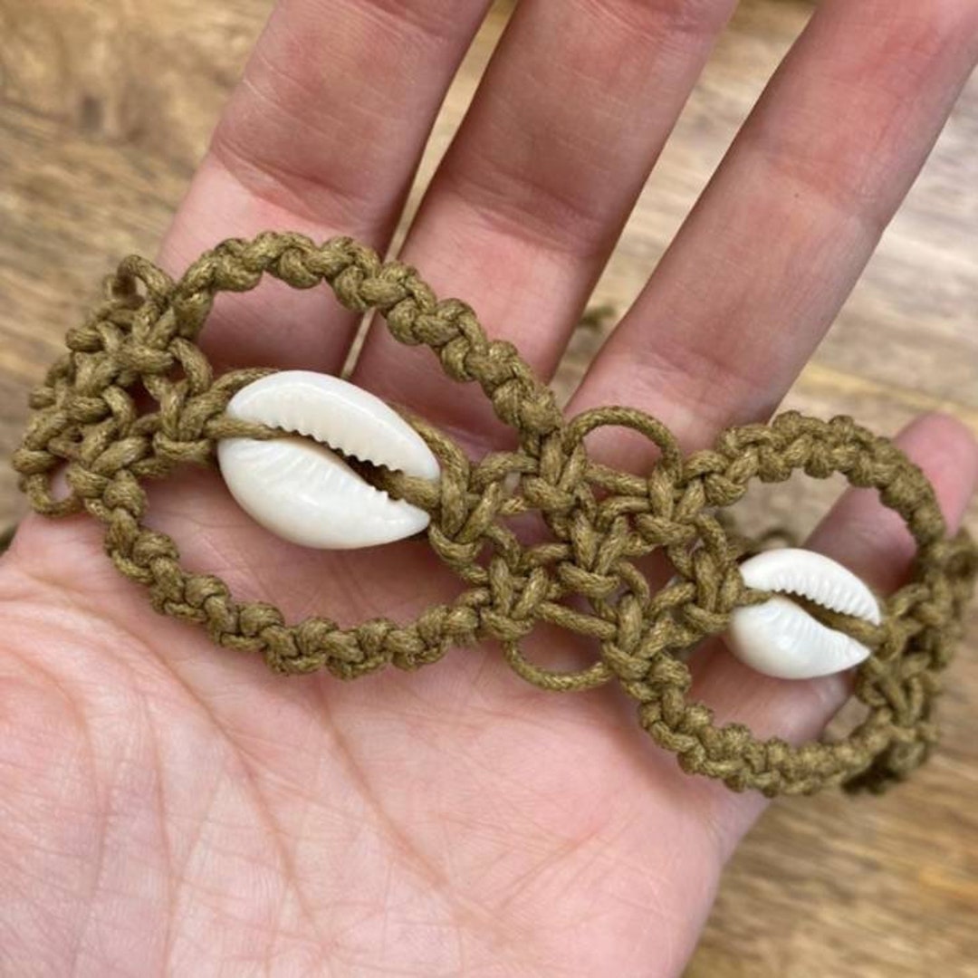 Cowrie Shell Hemp Macrame Chunky Choker / Macrame Jewellery / Handmade ...