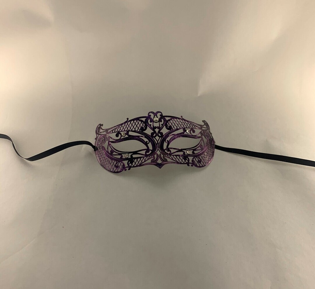 Ariana Eye Masquerade Mask - Etsy