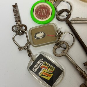 One Dozen Vintage French Advertising Keychains With Vintage Keys (lot ...