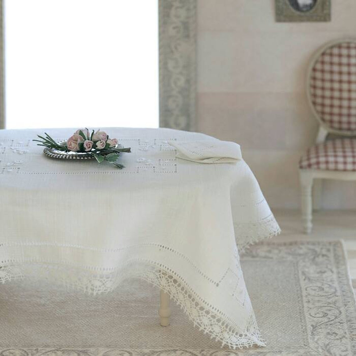 Luxury Hand Embroidered Linen Tablecloth With 6 Matching Sets - Etsy