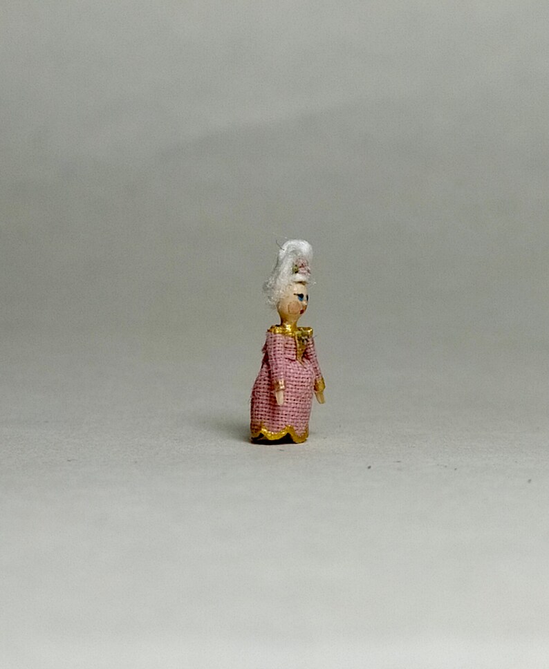 11 mm high Mini Doll Queen Anne 1:12 scale Dolls & Miniatures Art ...