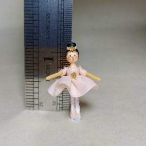 Special Mini Dancer Doll Peg 1:12 Scale. 27 Mm High Approximate. - Etsy