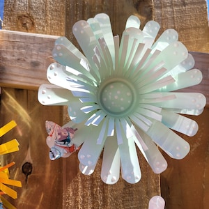 Recycled Aluminum Flowers, Recycled Metal Flowers, Garden Art, Painted ...