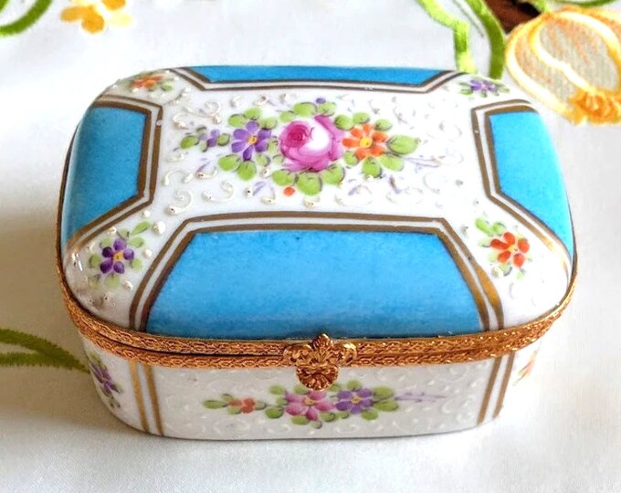 French Trinket Case Vintage, Gold Band - Etsy