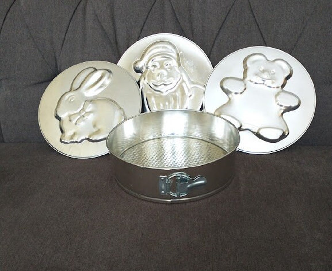 Spring Cake Pan, 3 in 1 Santa, Bunny, and Teddy Bear Inserts, Birthday ...