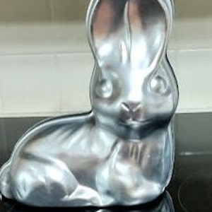 VTG Easter Bunny Cake Mold Wilton Co. - Etsy