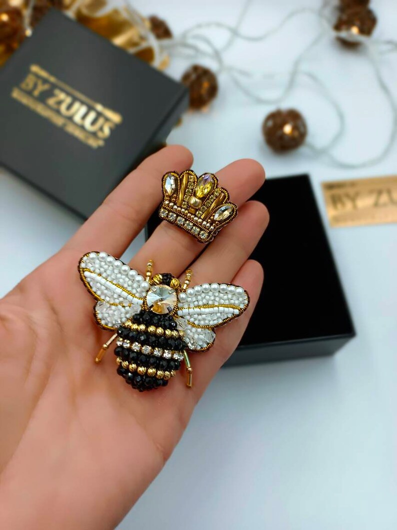 Queen Bee Brooch Bee Brooch With Crown Brooch Set Mothers - Etsy