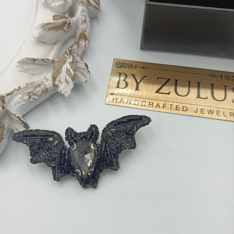 Bat Brooch - Etsy