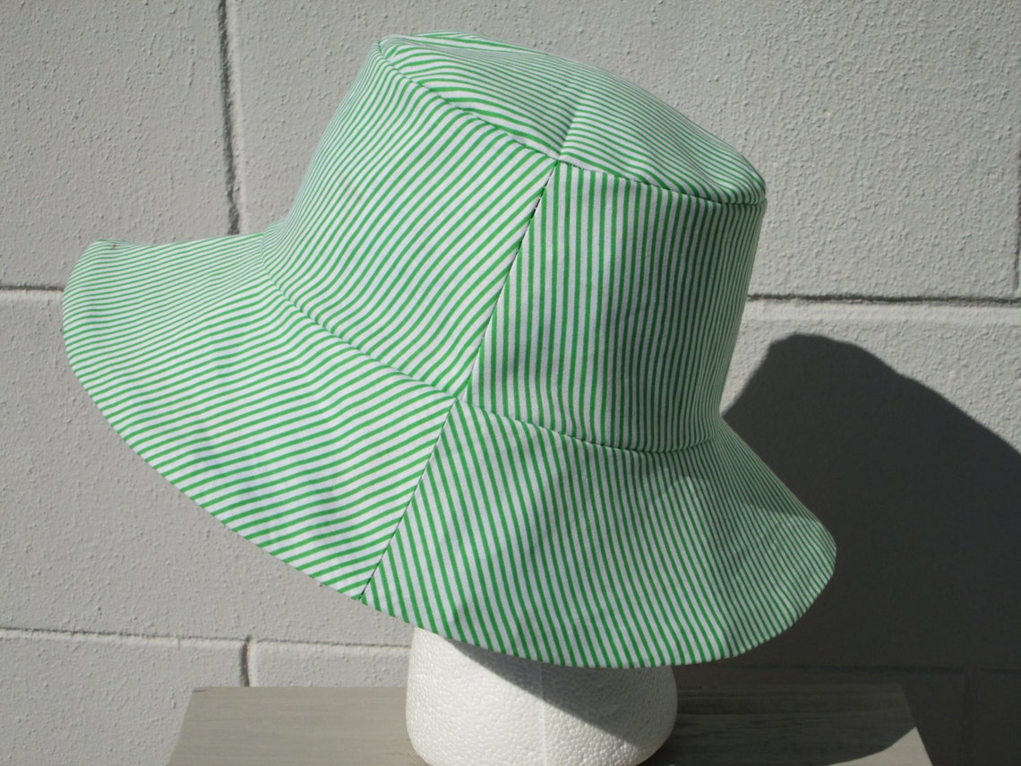 Bucket Hat 23 Large Christmas Santa Surfing the Waves - Etsy