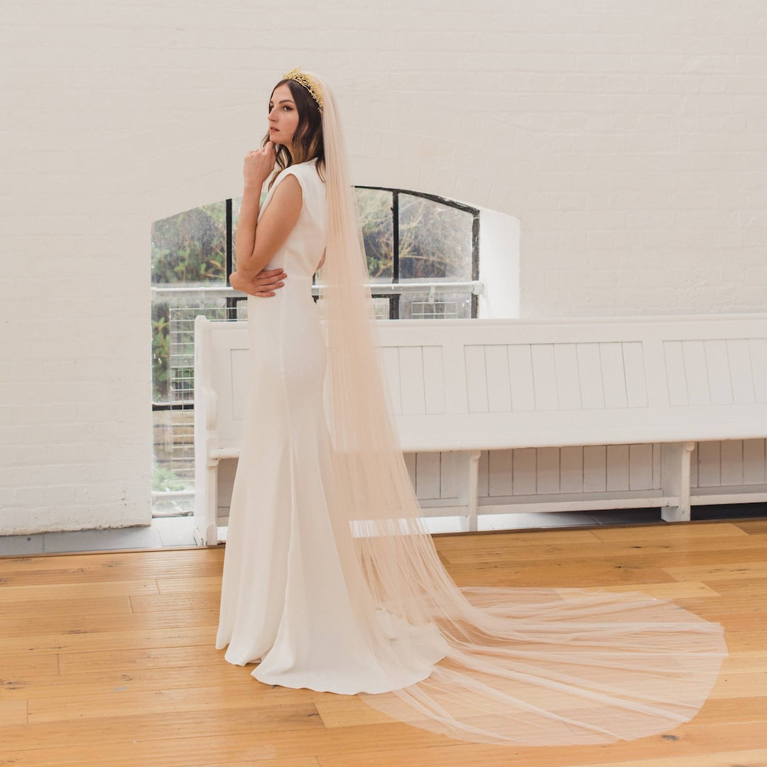Silky Soft English Tulle Wedding Veil: Dramatic Extra Full Width, Raw ...
