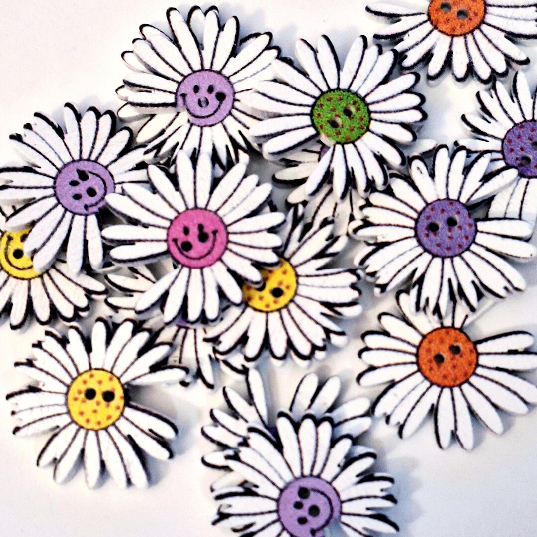 25 Cute Smiling Daisy Buttons 2 Hole Flat Wood Buttons Perfect for ...