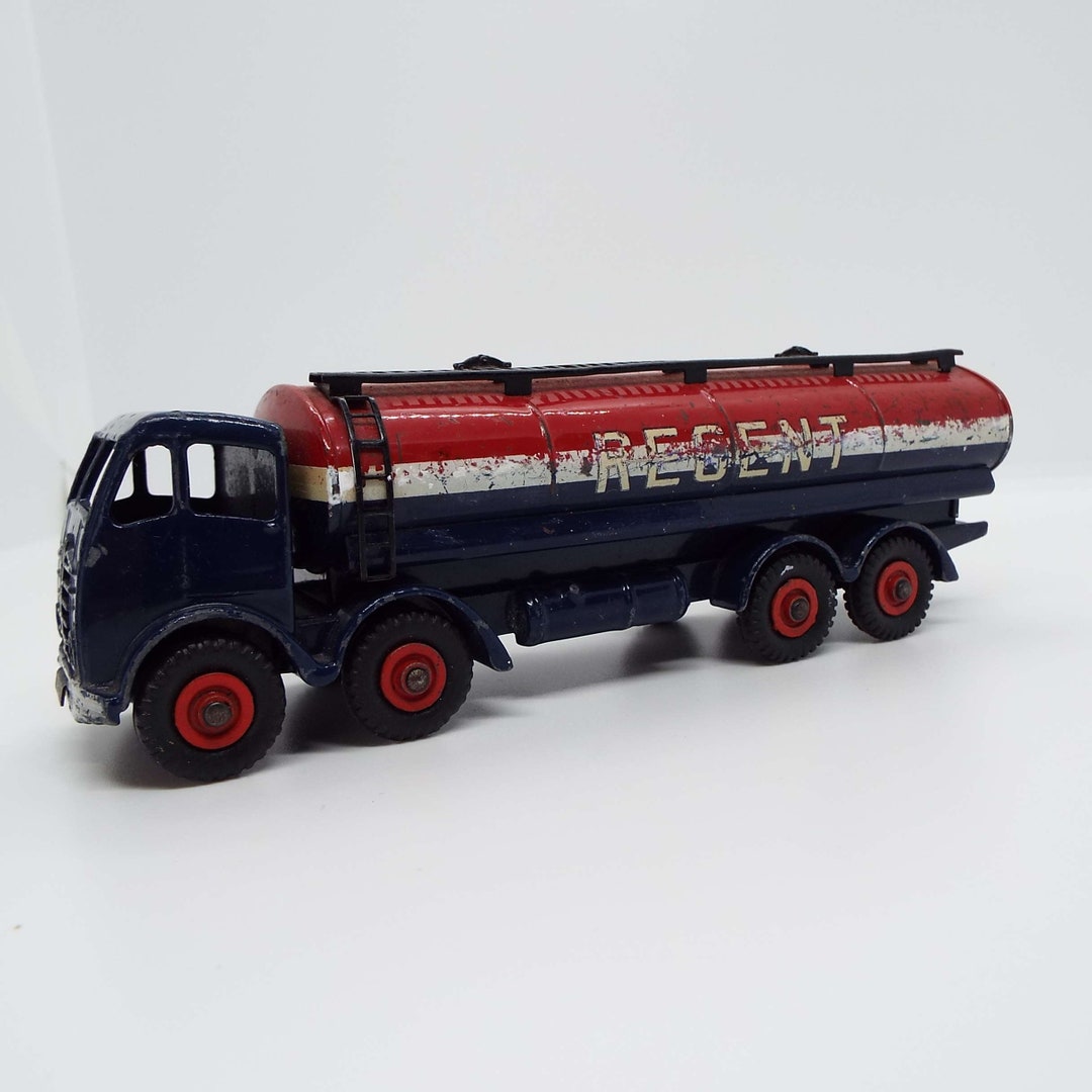Vintage Dinky Supertoys 942 Foden 14 Ton Tanker 8 Wheel Tanker Regent ...