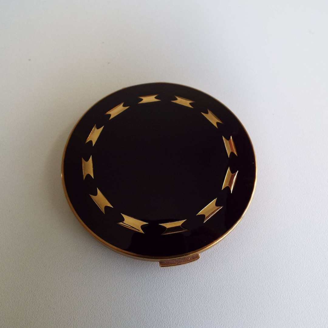 Vintage 1970's Stratton Powder Compact Deep Maroon &Gold Tone ...