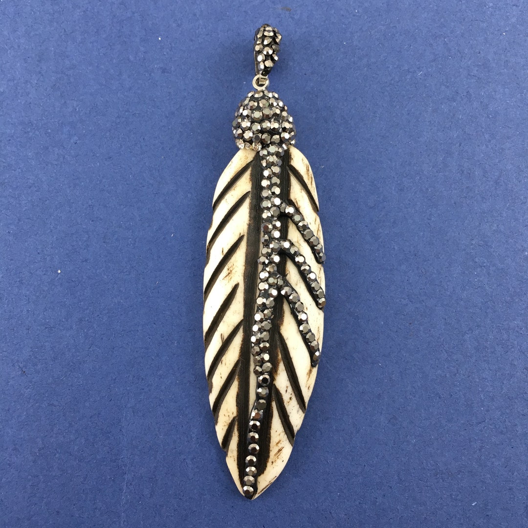 Shell Leaf Pendant With Rhinestones - Etsy