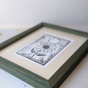 Daisy Linocut Print in Rustic Green Frame - Etsy
