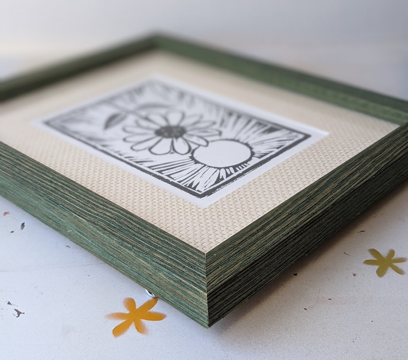 Daisy Linocut Print in Rustic Green Frame - Etsy