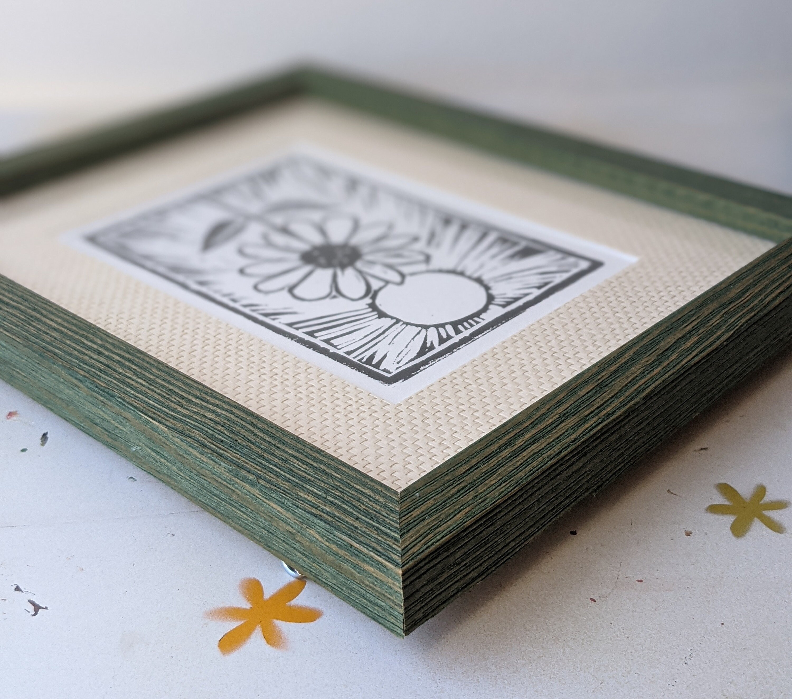 Daisy Linocut Print in Rustic Green Frame - Etsy