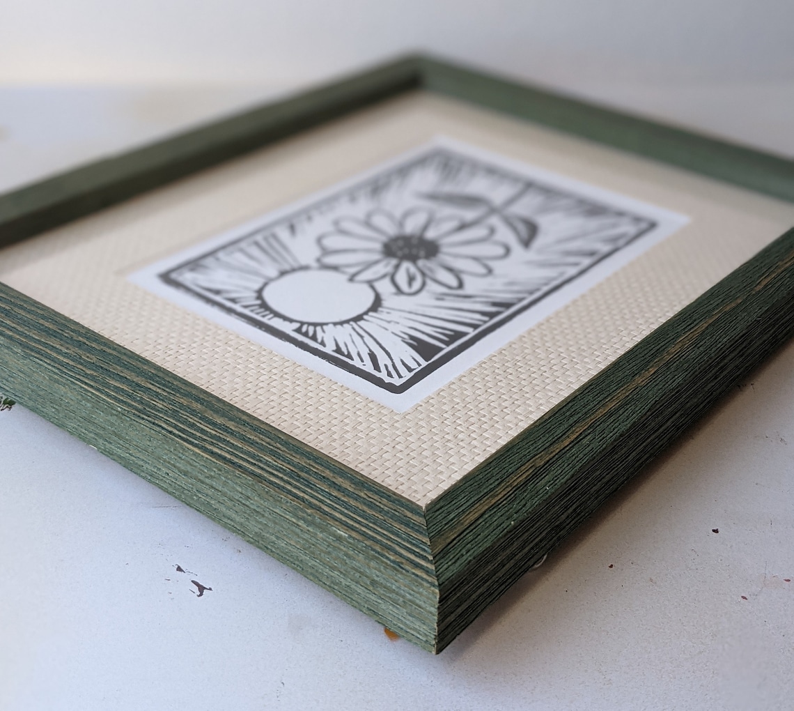 Daisy Linocut Print in Rustic Green Frame - Etsy