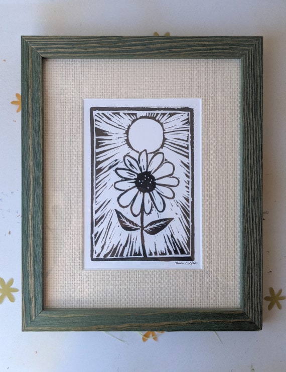 Daisy Linocut Print in Rustic Green Frame - Etsy